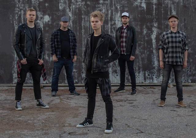 HOLLOW THOUGHTS DEBUTS IMPRESSIVE SINGLE, ‘HALF DECEASED’ – THE ...